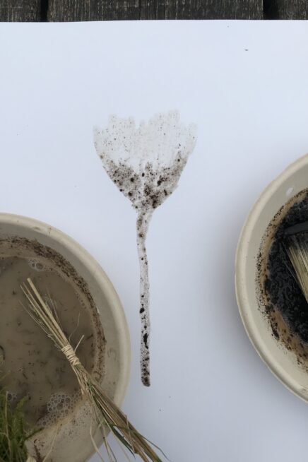 How to paint with mud